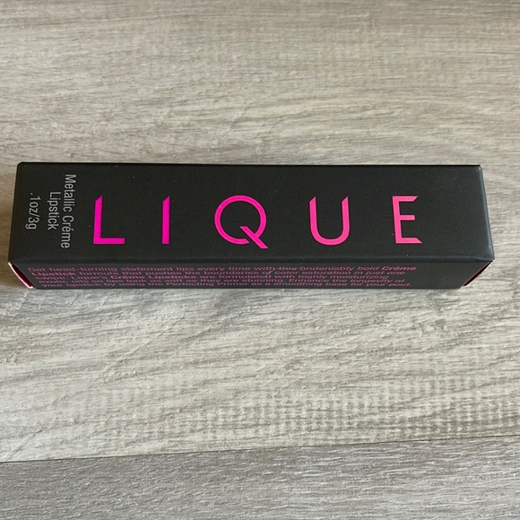 lique | Makeup | Lique Metallic Crme Lipstick Color Crush | Poshmark